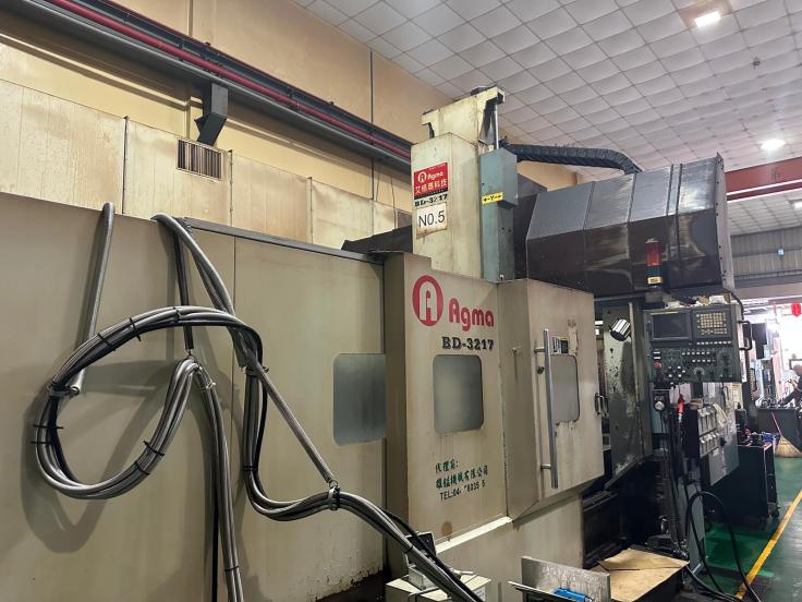 USED AGMA BD-3217 CNC DOUBLE COLUMN VERTICAL MACHINING CENTER – Bhavani ...